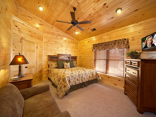 Pigeon Forge Cabin - Valley View Lodge - 5 Bedroom - Sleeps 18
