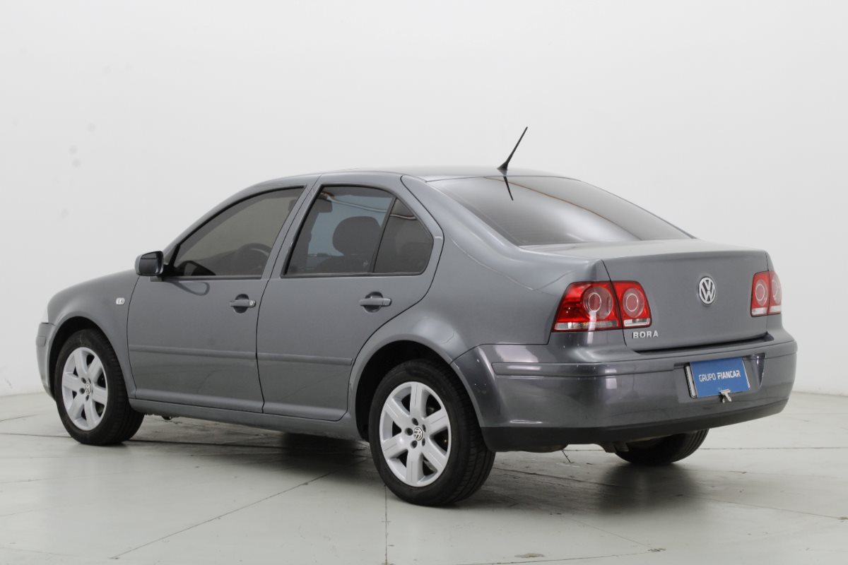 Volkswagen Bora 2010 USD 11,490 | Shopping de Usados