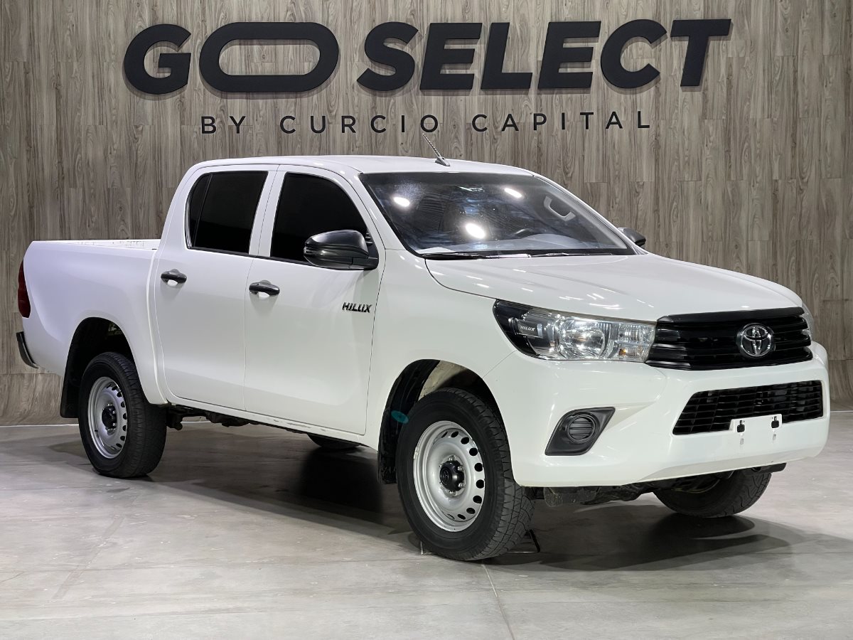 Toyota Hilux DX 2022 USD 34,900 | Go Select