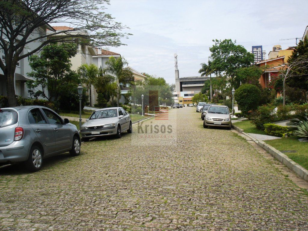 Condomínio em Jardim Colombo à venda - 3 Dorms., 300m² de área - Ref ...