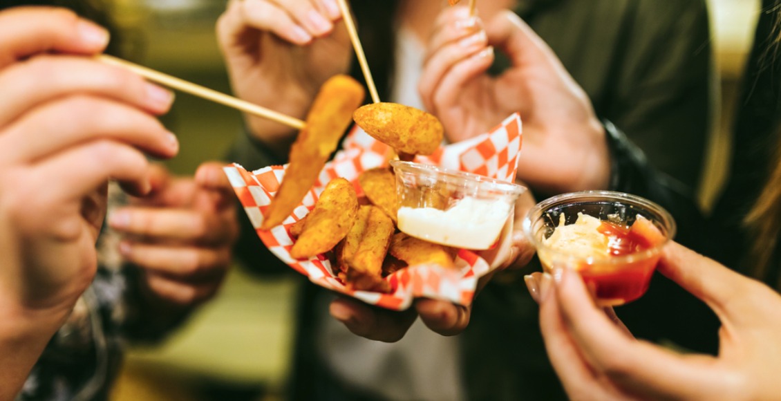 Cómo evitar los riesgos de la comida callejera