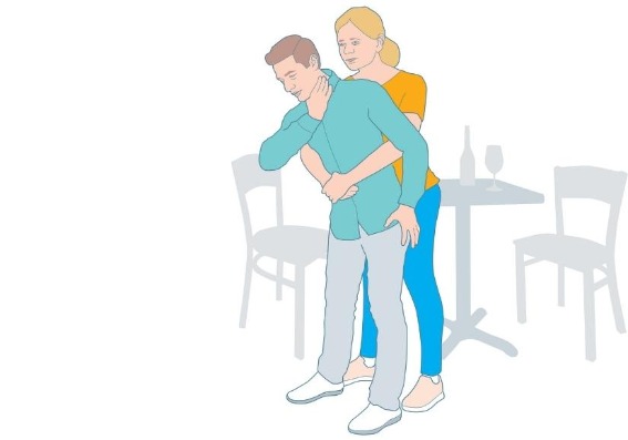 Cómo practicar la maniobra de Heimlich