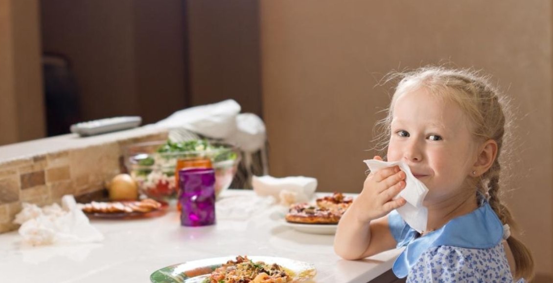 Estos son los buenos modales y cortesía necesarios en la mesa