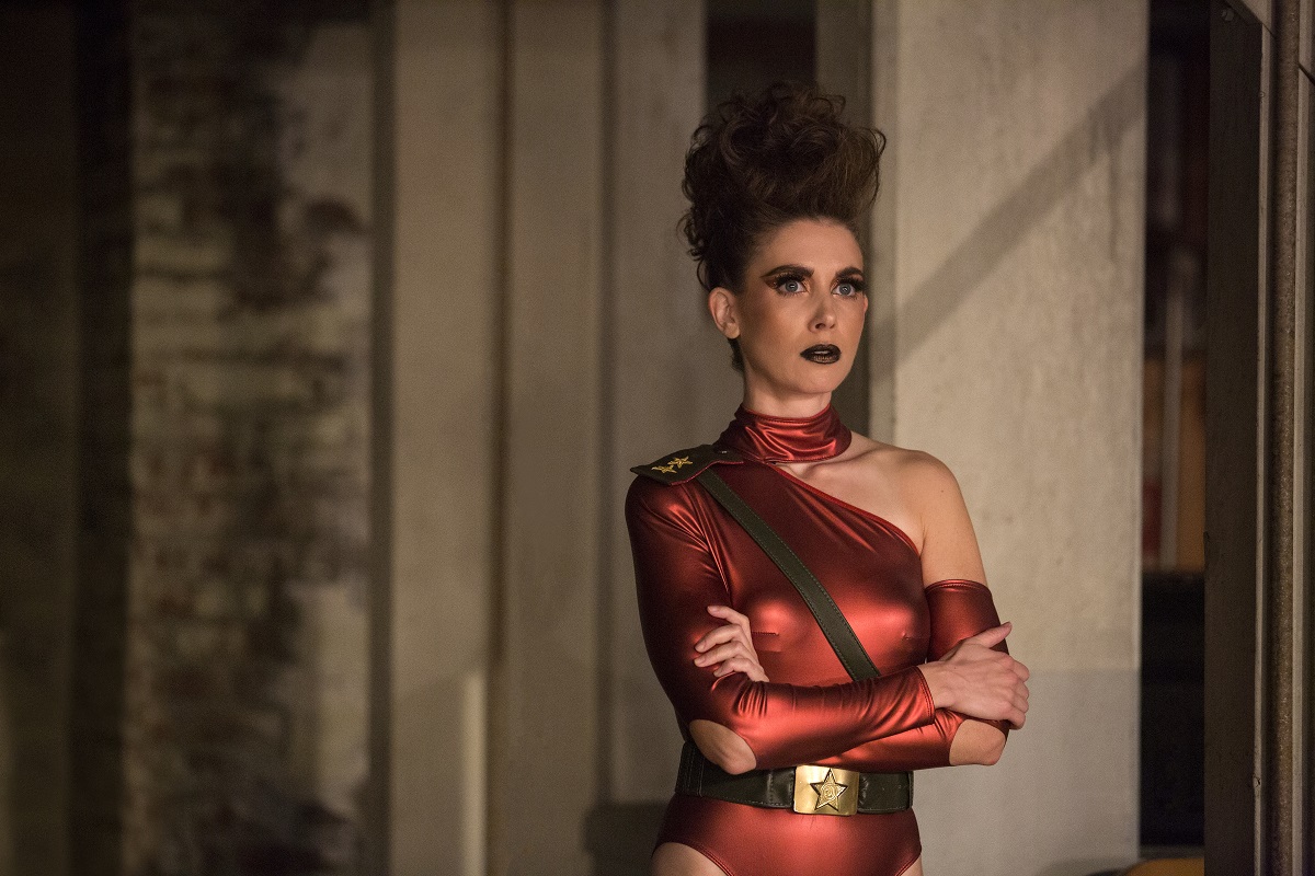 GLOW Returns to Netflix For Confident Second Season | TV/Streaming ...