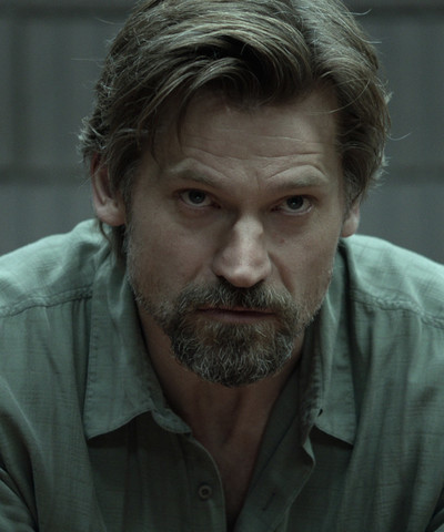 Small Crimes movie review & film summary (2017) | Roger Ebert