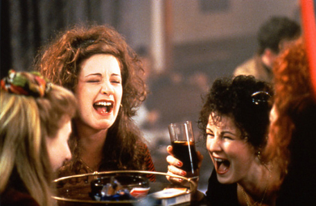 The Snapper movie review & film summary (1993) | Roger Ebert