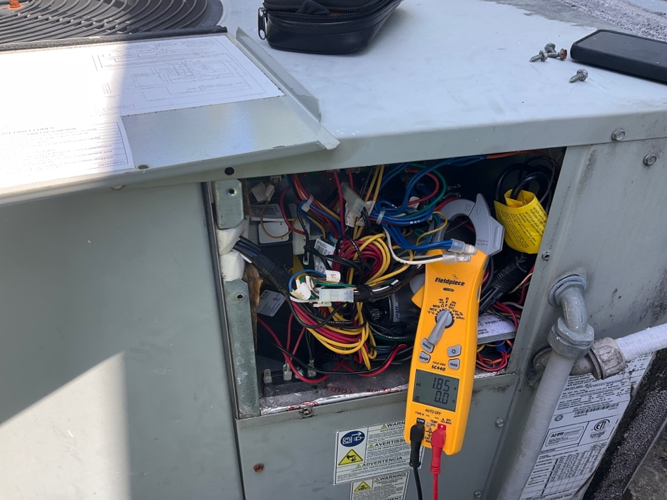 Air Conditioner Repair and Installation in Wilton Manors FL
