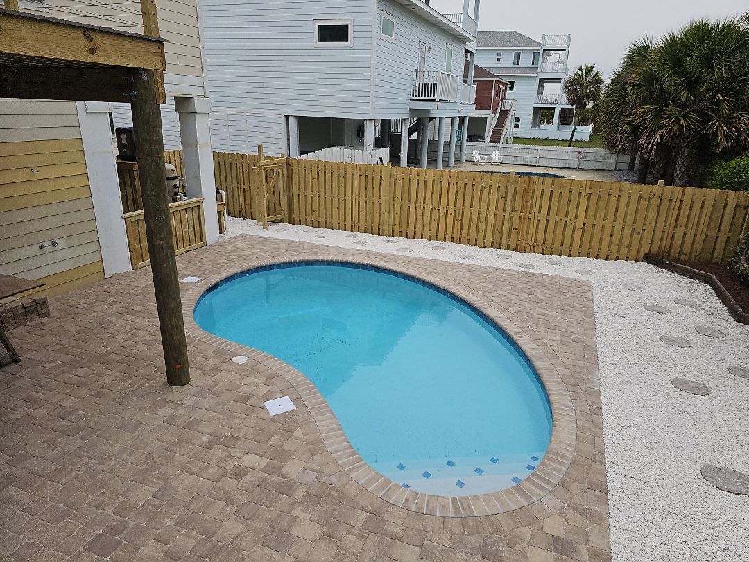 Pool Contractor Near Pensacola Beach, FL - Gulf Breeze Pools and Spa