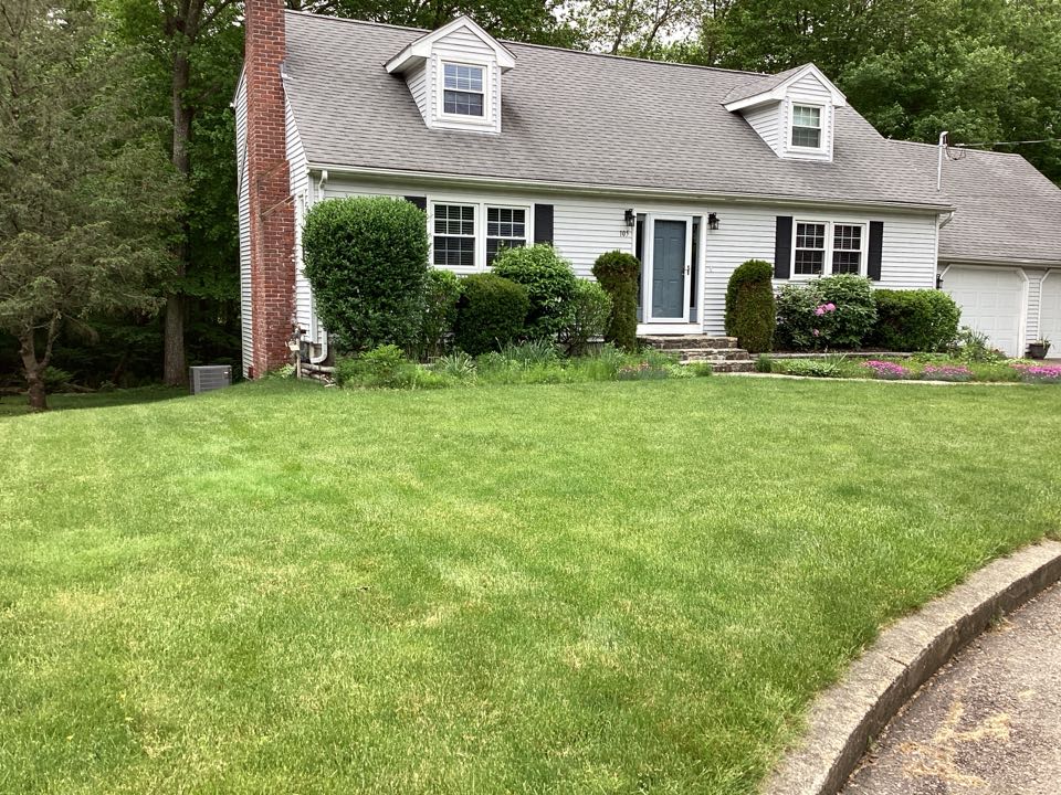 RI Lawn, Weeds & Pest Control Services Program | 4everGreen