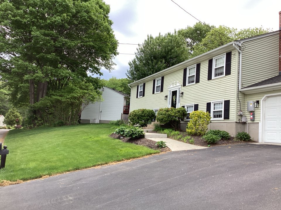 RI Lawn, Weeds & Pest Control Services Program | 4everGreen