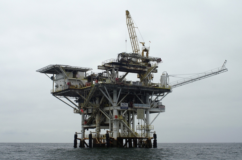 Underwater noise pollution | Drilling rig, Oil rig, Noise pollution