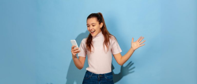 [50 Best] Fun Websites To Visit When You’re Bored 🥱