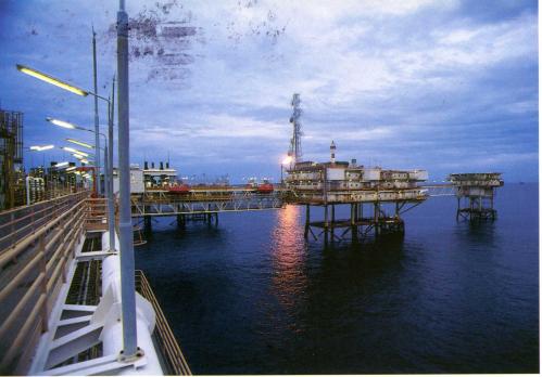 Postcard BN-693: The Brunei Shell Offshore Platform. Real cool.
