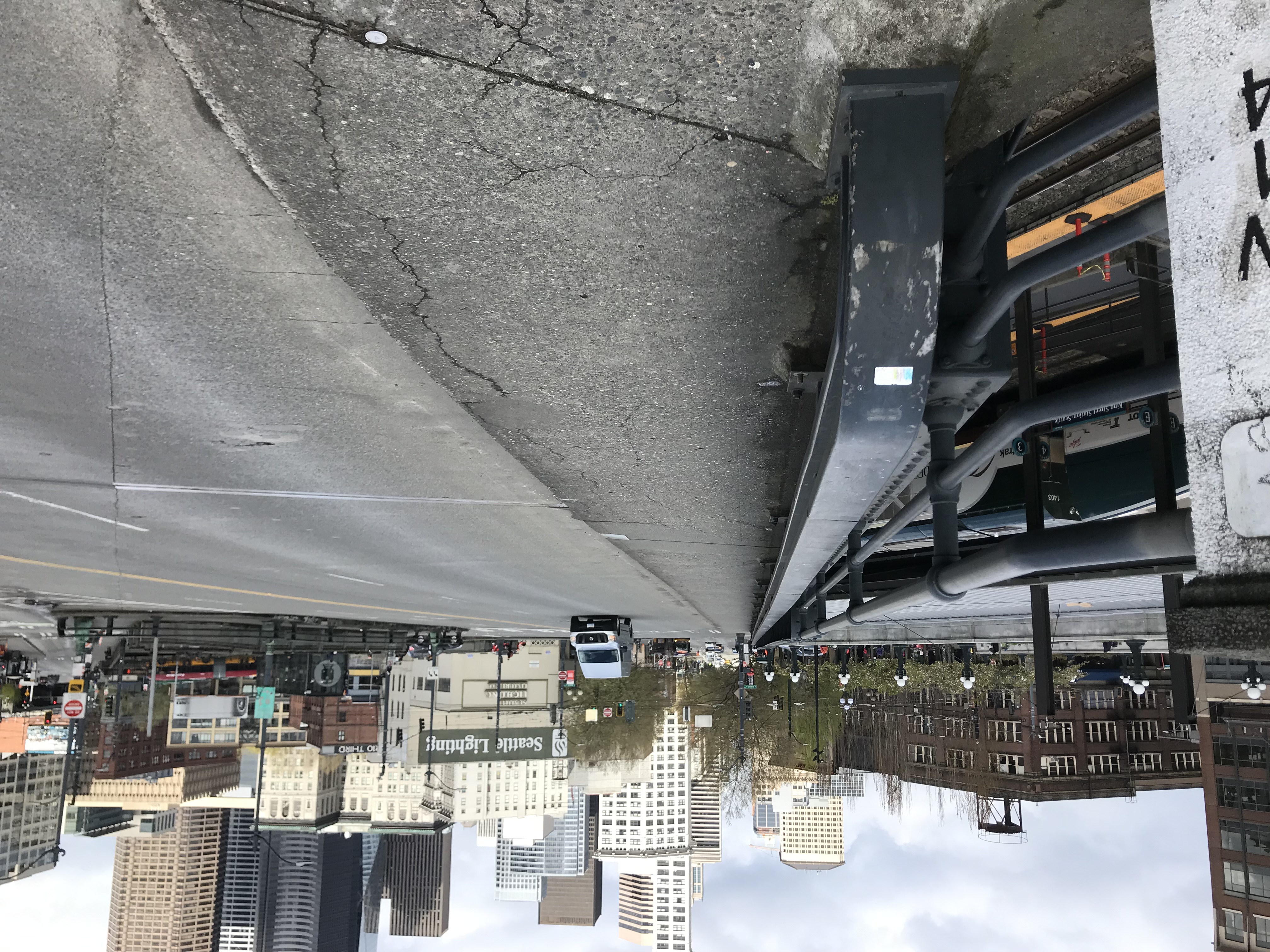 narrow-sidewalk – Seattle Transit Blog