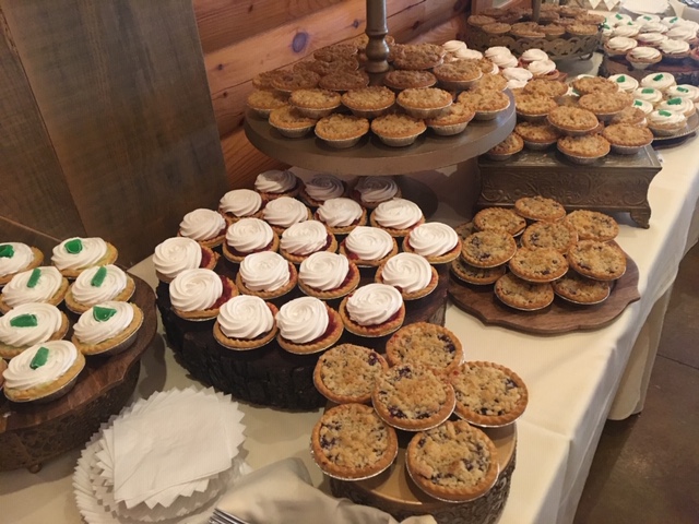 Weddings – Simple Simon Bakery