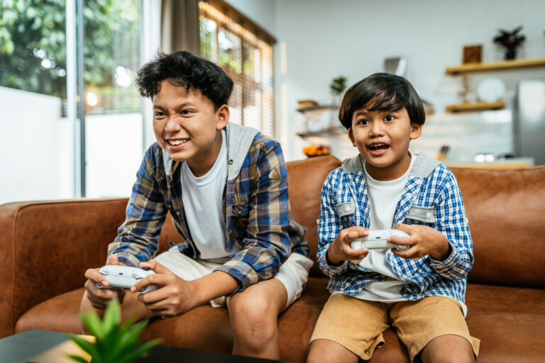 The Effects of Video Games on Children: Risks & Benefits | Southwest Health