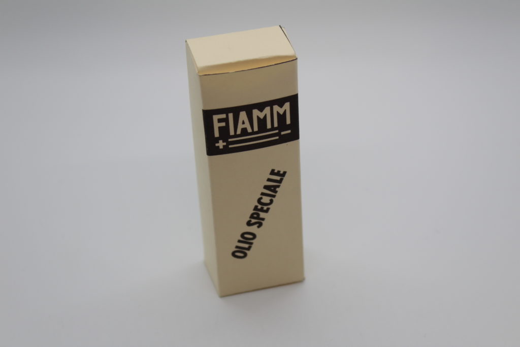 49 | Fiamm oil bottle box | Kilimanjaro Designs
