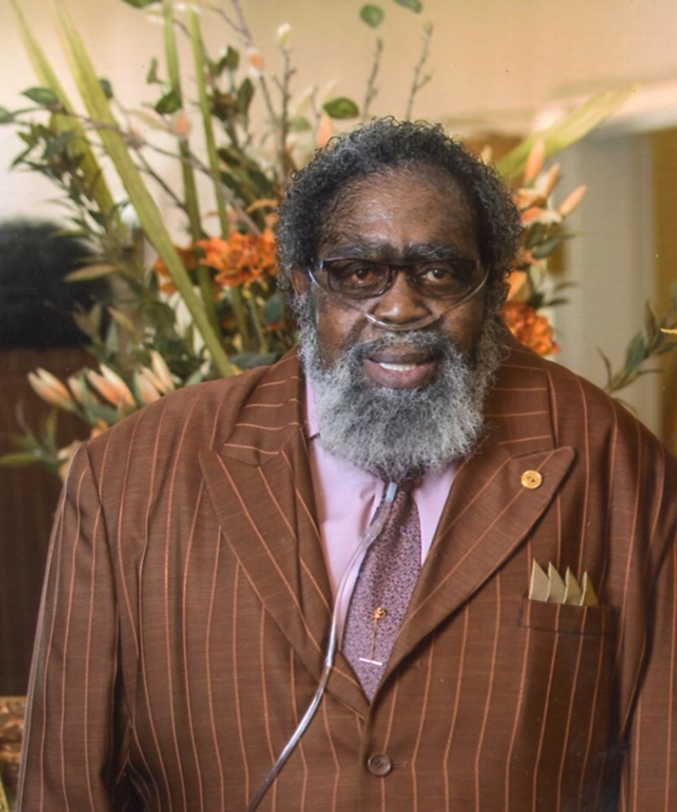 This online memorial is dedicated to Albert Lee Smith. It is a place to ...