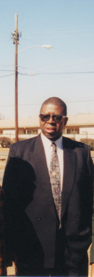 This online memorial is dedicated to Alton Davis. It is a place to ...