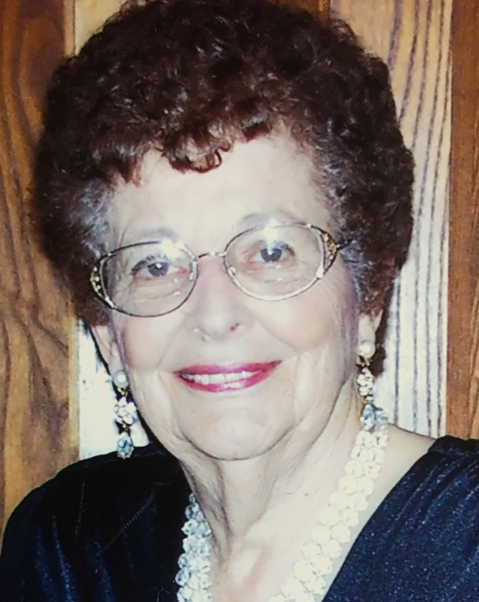 This online memorial is dedicated to Barbara Mae Humphrey. It is a ...
