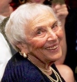 This online memorial is dedicated to Beatrice Molly Davis. It is a ...