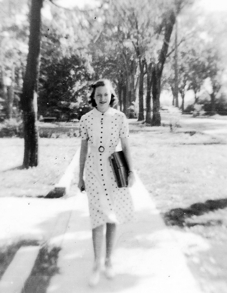 This online memorial is dedicated to Billie Elizabeth Keating. It is a ...