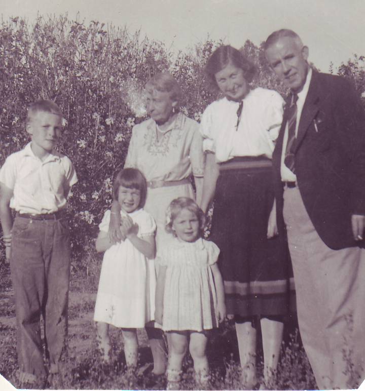 This online memorial is dedicated to Christa Ellen Brazier (Hollmann ...