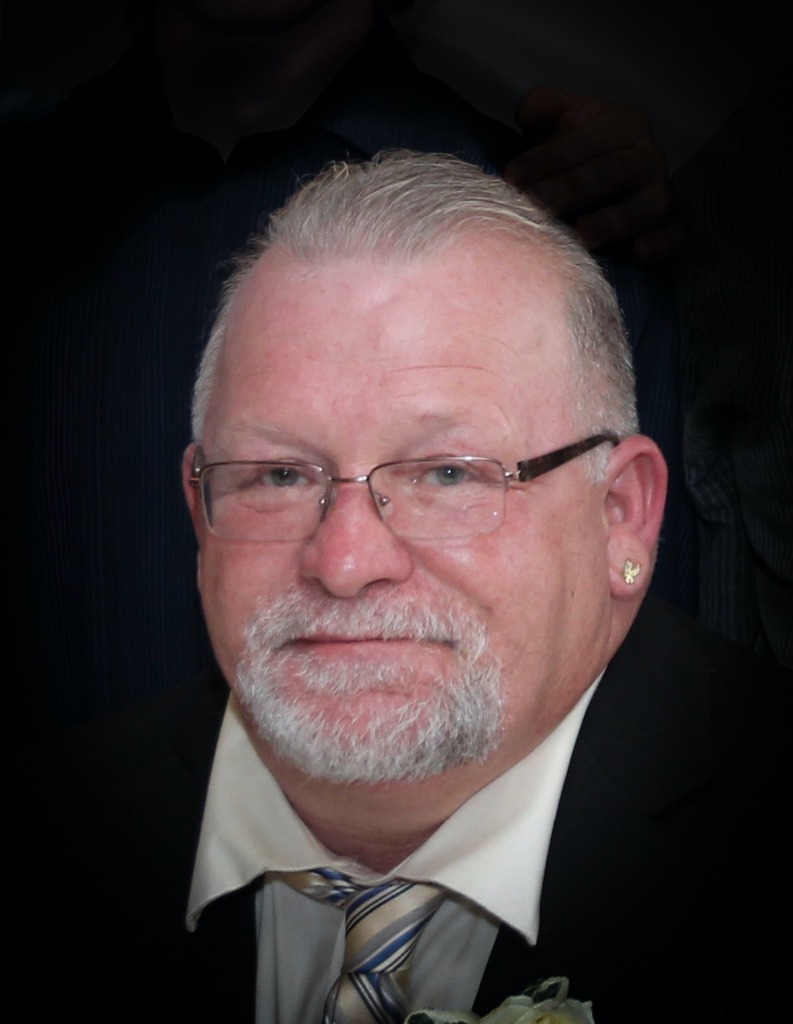 This online memorial is dedicated to David John Heil, Sr.. It is a ...