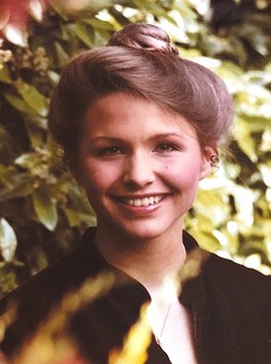 This online memorial is dedicated to Debra L. Chapman-Rosander. It is a ...