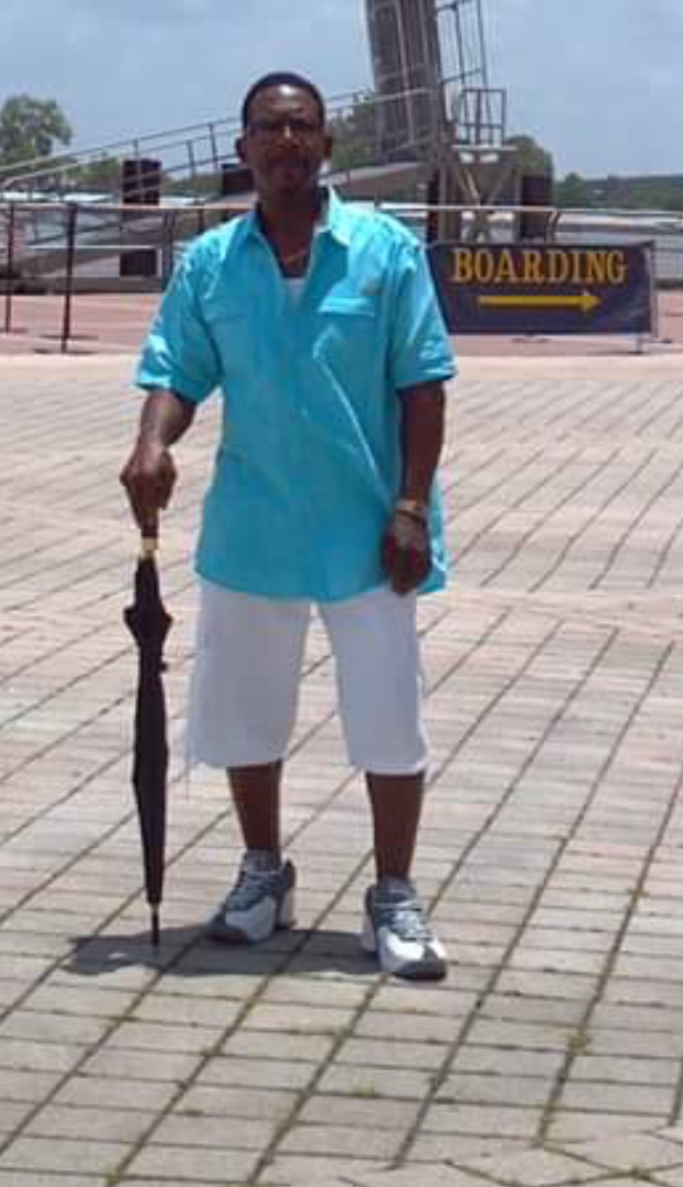 This online memorial is dedicated to Dexter Eddie Warren. It is a place ...