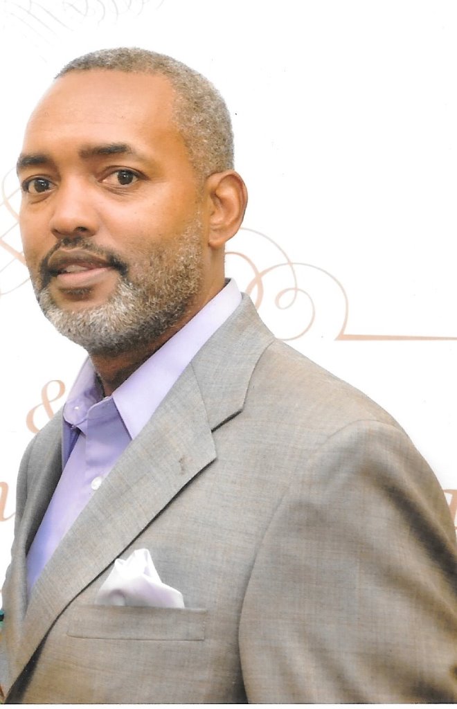 This online memorial is dedicated to Glenn Harris. It is a place to ...