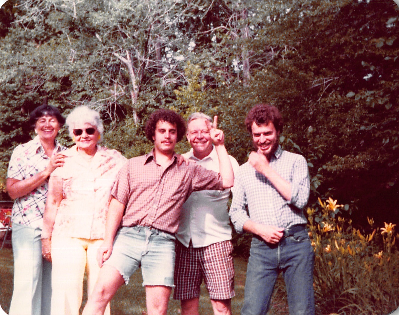 This online memorial is dedicated to Helen Rose Gottschalk. It is a ...