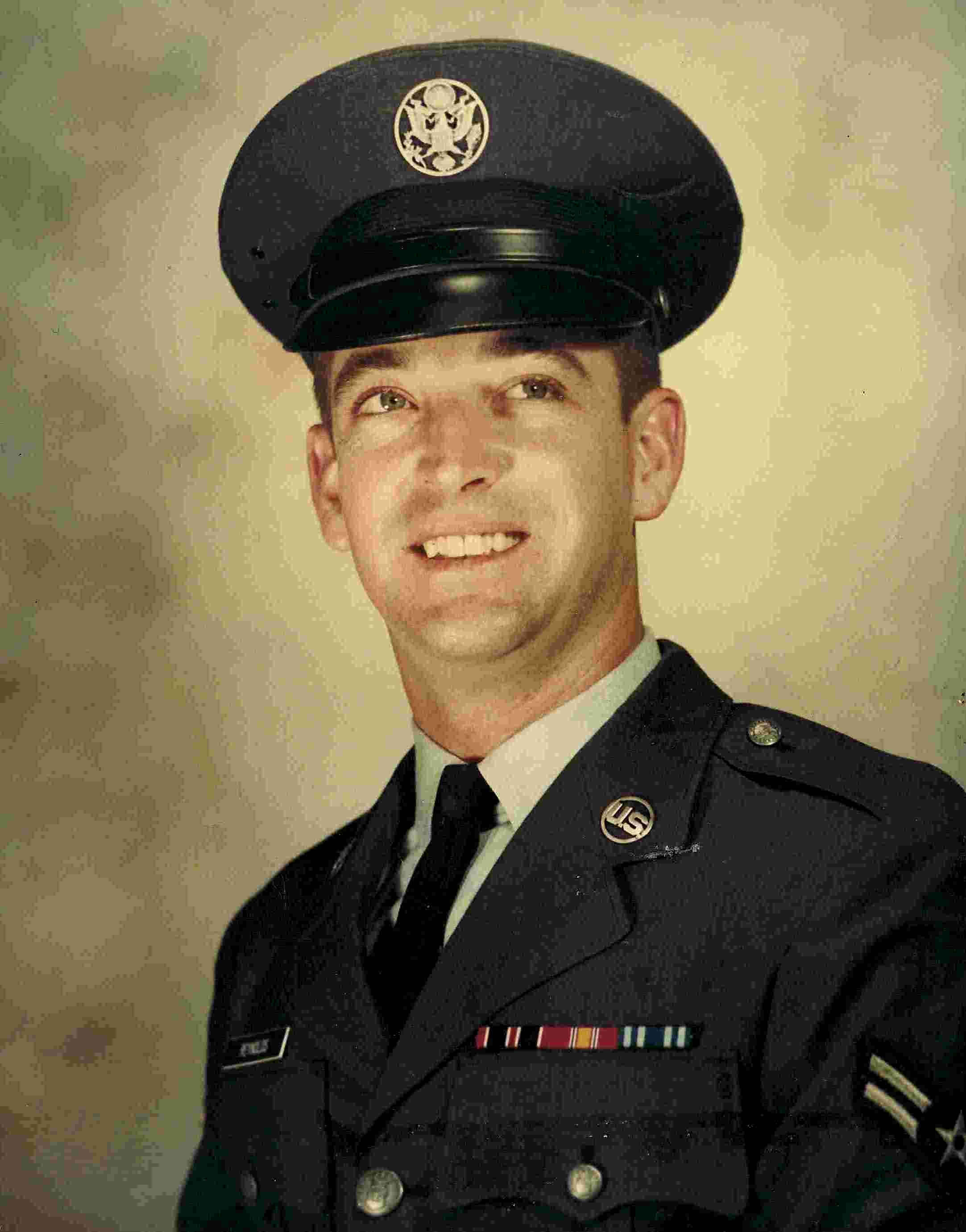 This online memorial is dedicated to MSgt. Jimmy T. Reynolds, USAF (Ret ...