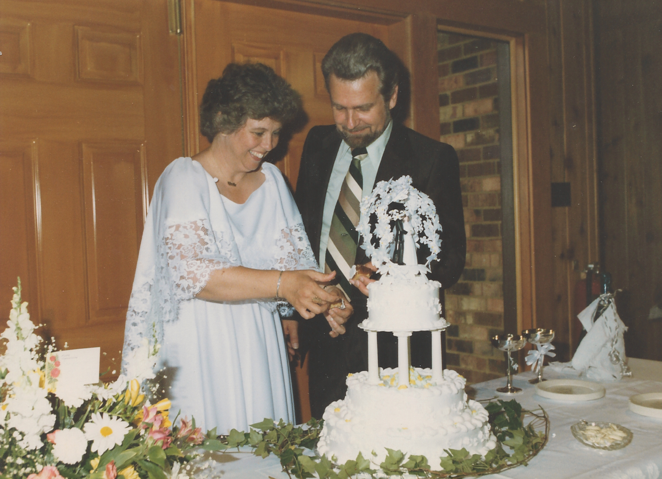 This online memorial is dedicated to Patricia Isbell Payne. It is a ...