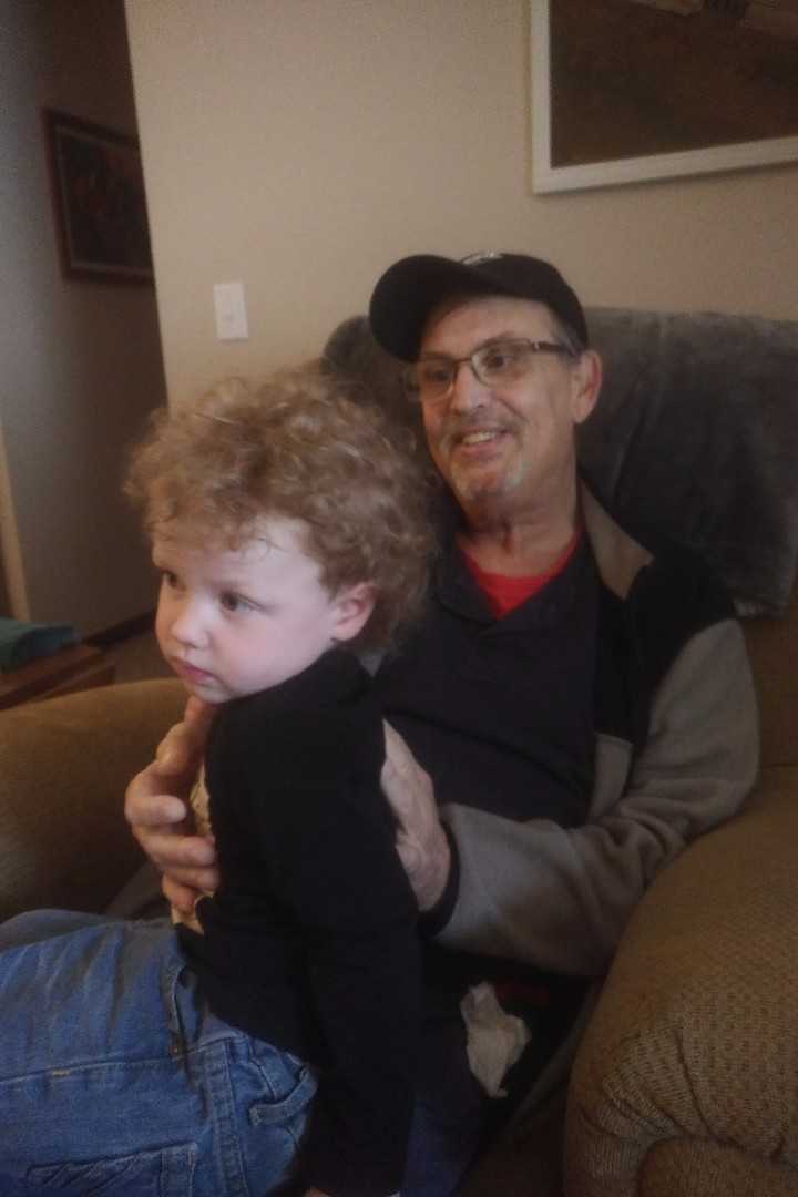 This online memorial is dedicated to Paul Leslie Trowbridge. It is a ...