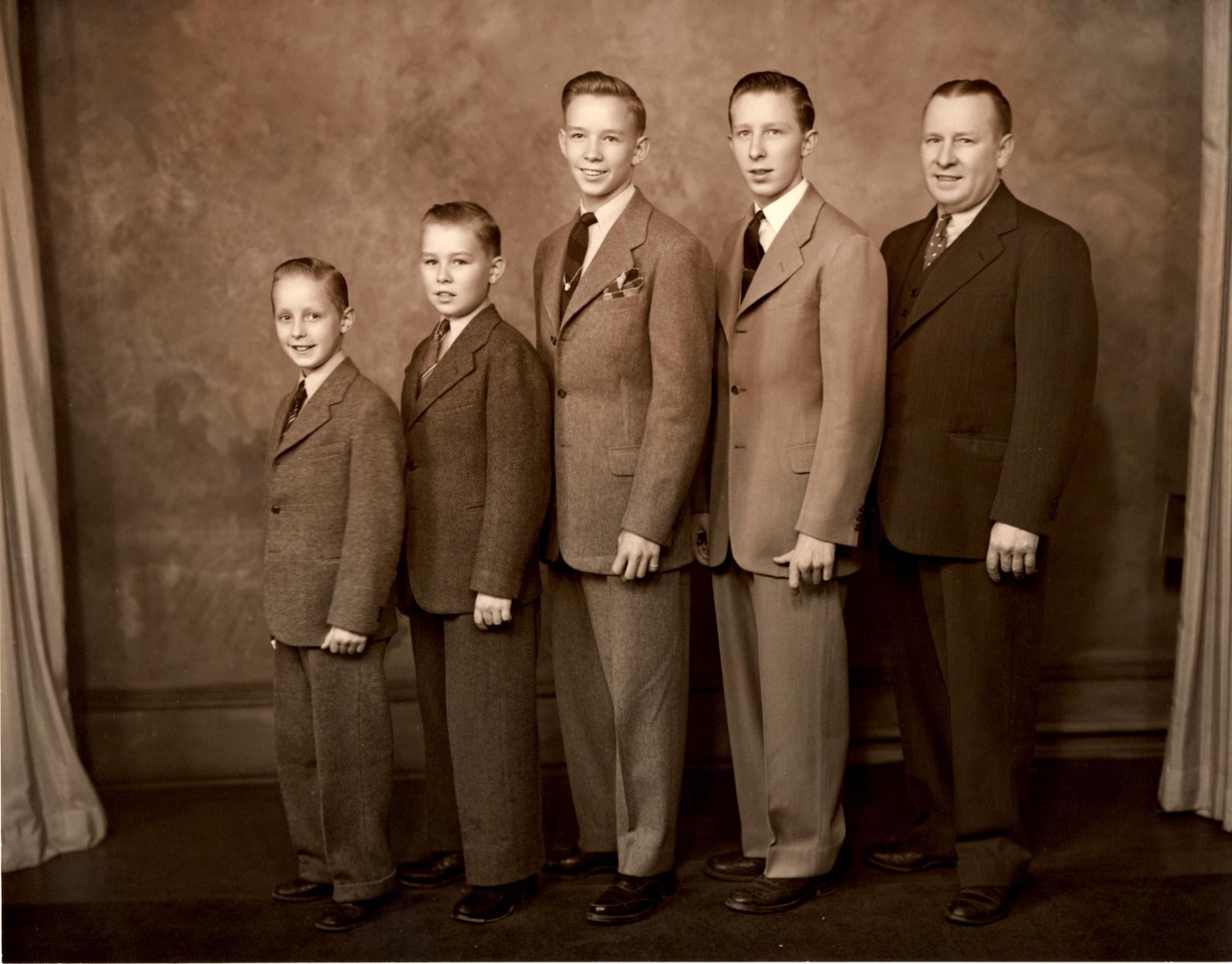 This online memorial is dedicated to Richard J. Gibbons. It is a place ...