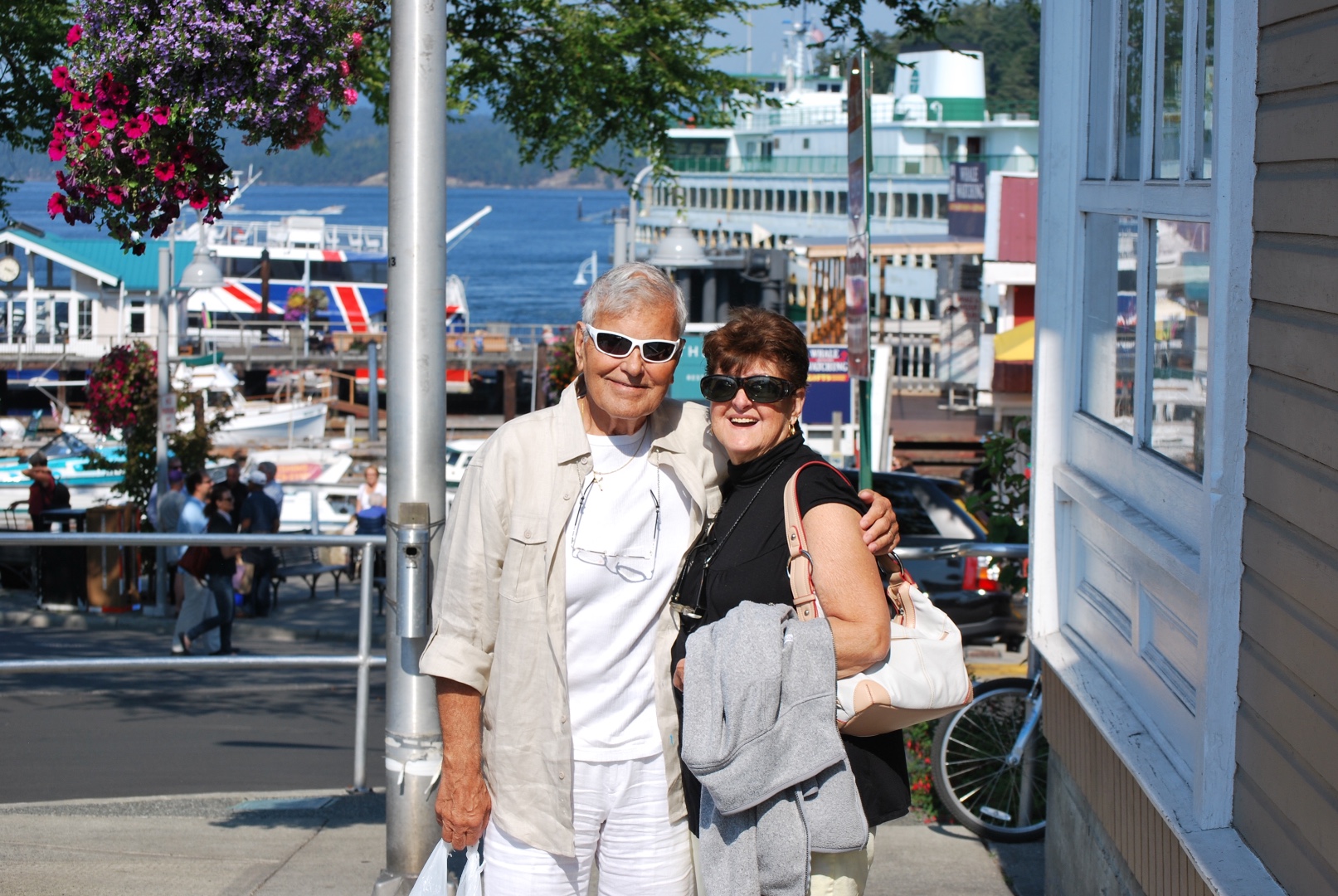 This online memorial is dedicated to Robert Joseph Botelho, Sr.. It is ...