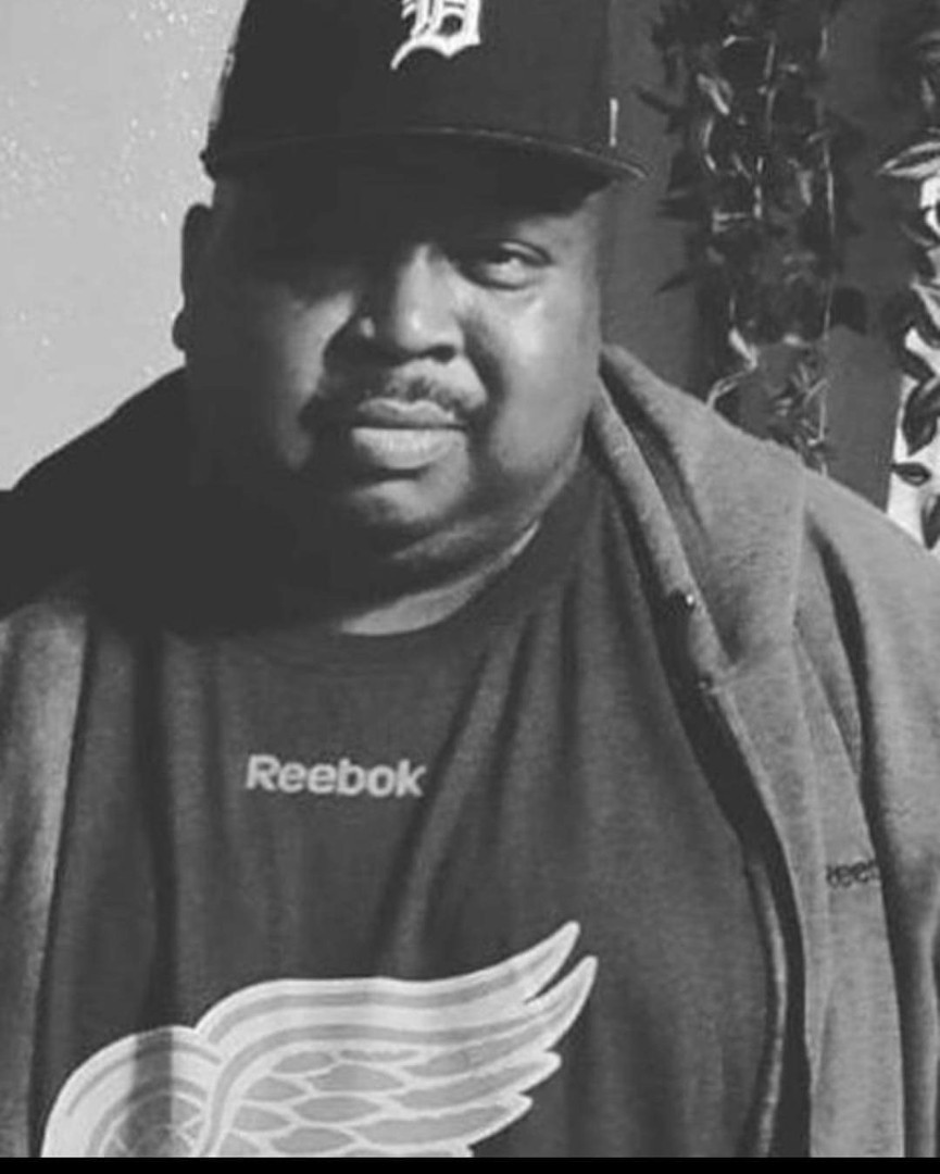 This online memorial is dedicated to Rodney Simmons. It is a place to ...