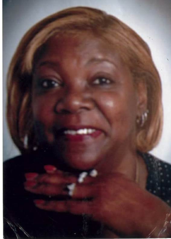 This online memorial is dedicated to Sandra Elaine Collins Griggs. It ...