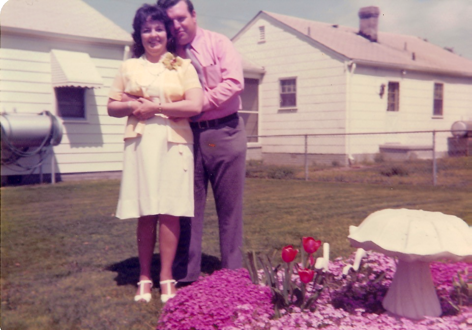 This online memorial is dedicated to Sandra Garrett. It is a place to ...