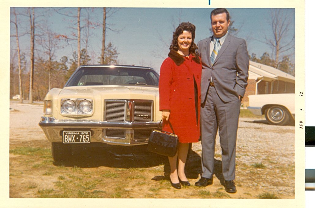 This online memorial is dedicated to Sandra Garrett. It is a place to ...