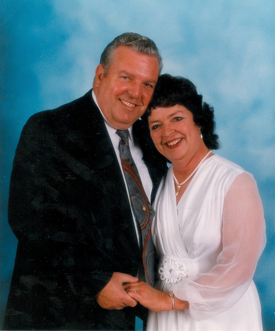 This online memorial is dedicated to Sandra Garrett. It is a place to ...