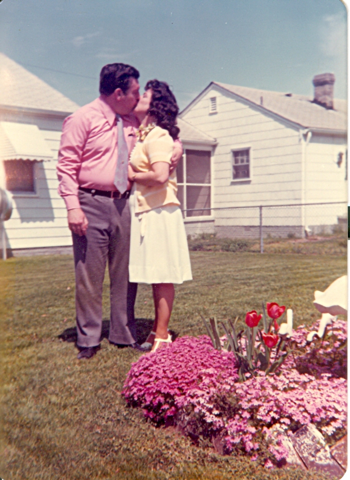 This online memorial is dedicated to Sandra Garrett. It is a place to ...