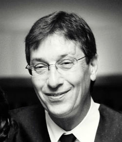 This online memorial is dedicated to Steven Glowa. It is a place to ...