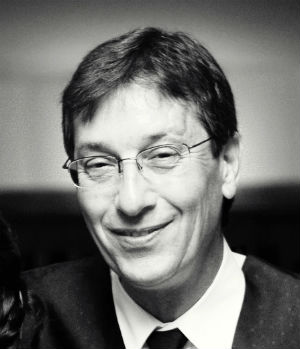 This online memorial is dedicated to Steven Glowa. It is a place to ...