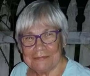 This online memorial is dedicated to Theresa Devlin. It is a place to ...