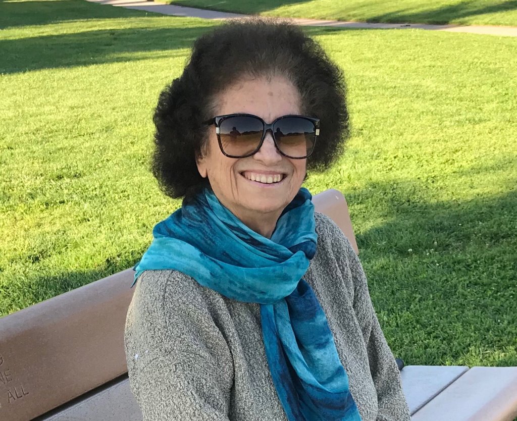 This online memorial is dedicated to Vera Castro. It is a place to ...