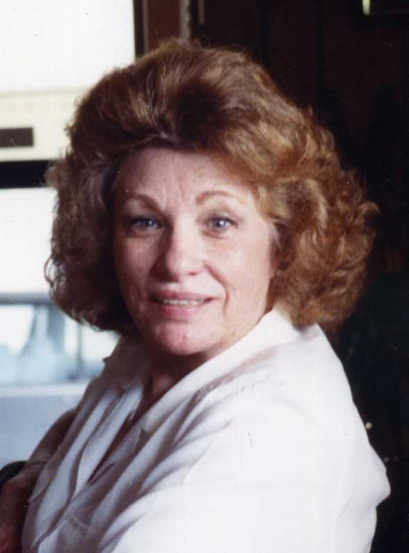 This online memorial is dedicated to Vivian Anne McPhail Payne Godfrey ...