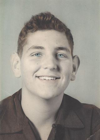 Warner Miller's Instagram, Twitter & Facebook on IDCrawl