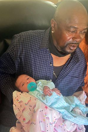 Clinton Cross's Instagram, Twitter & Facebook on IDCrawl